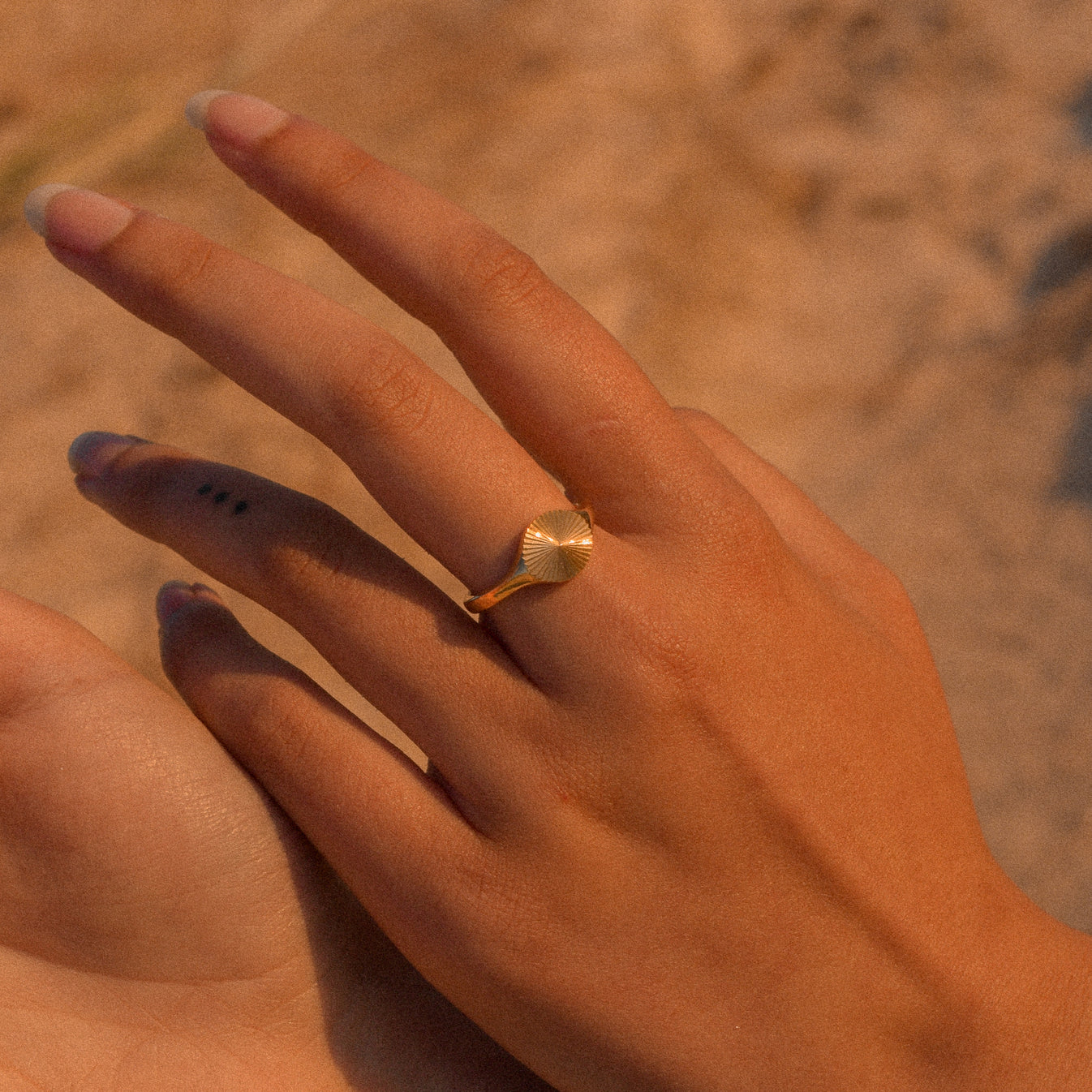 The Polaris Ring – Sahara Sun
